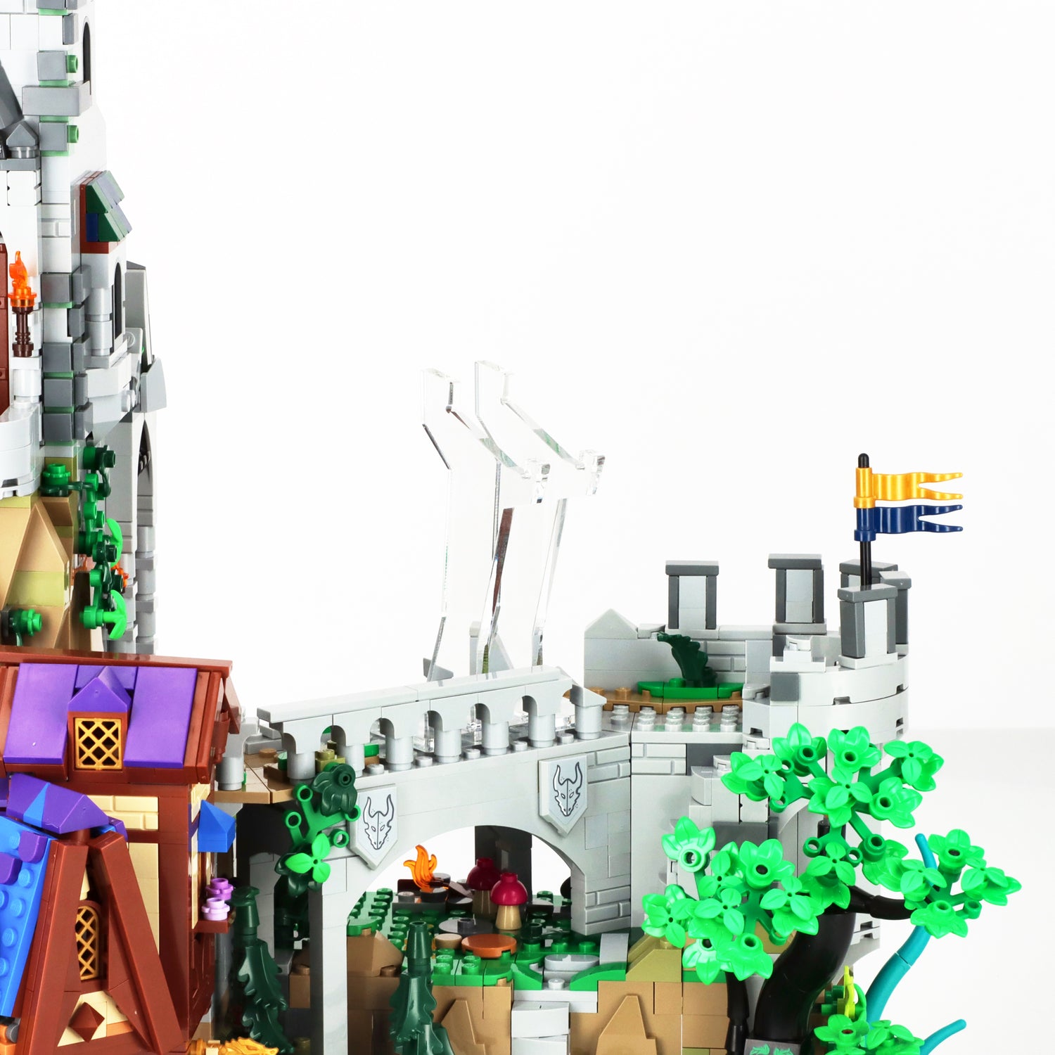 Lego 21348 Dungeons & Dragons: Red Dragon's Tale - Display Stand ...